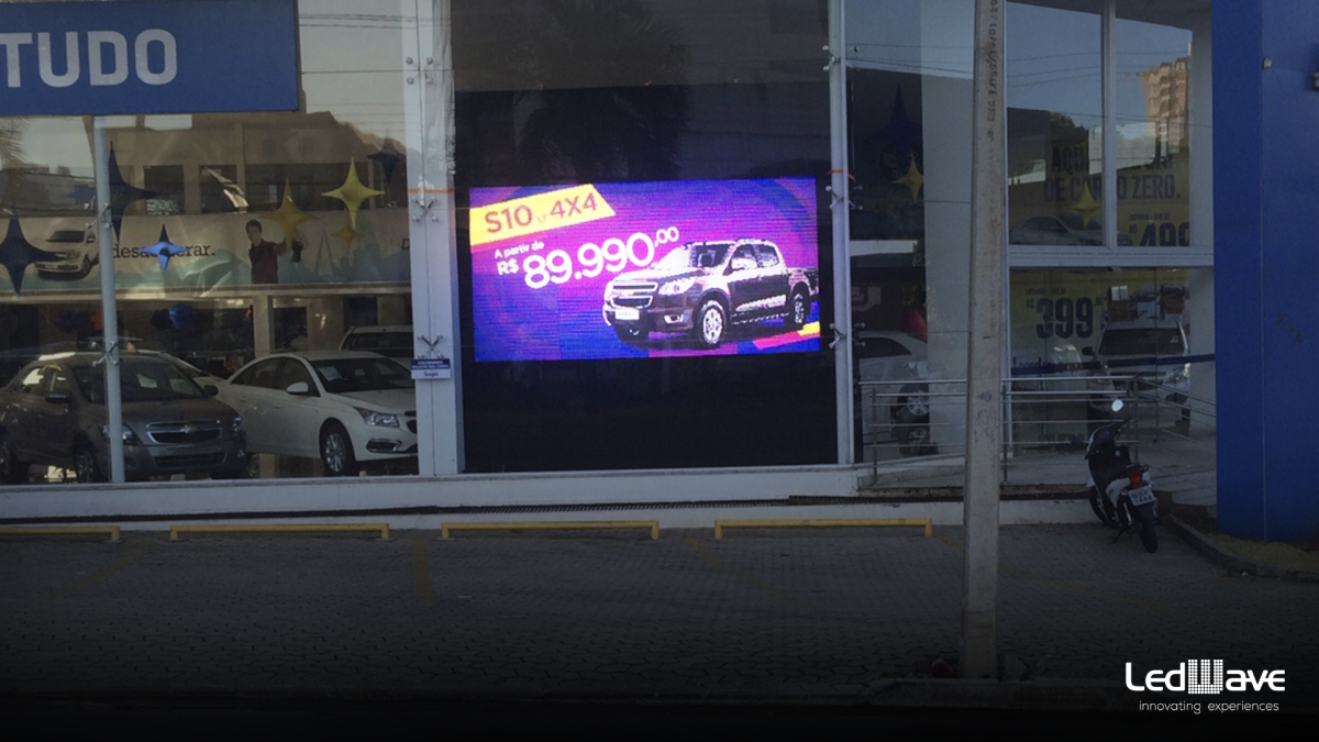 LED screen for dealerships - LedWave USA - Innovating Experiences