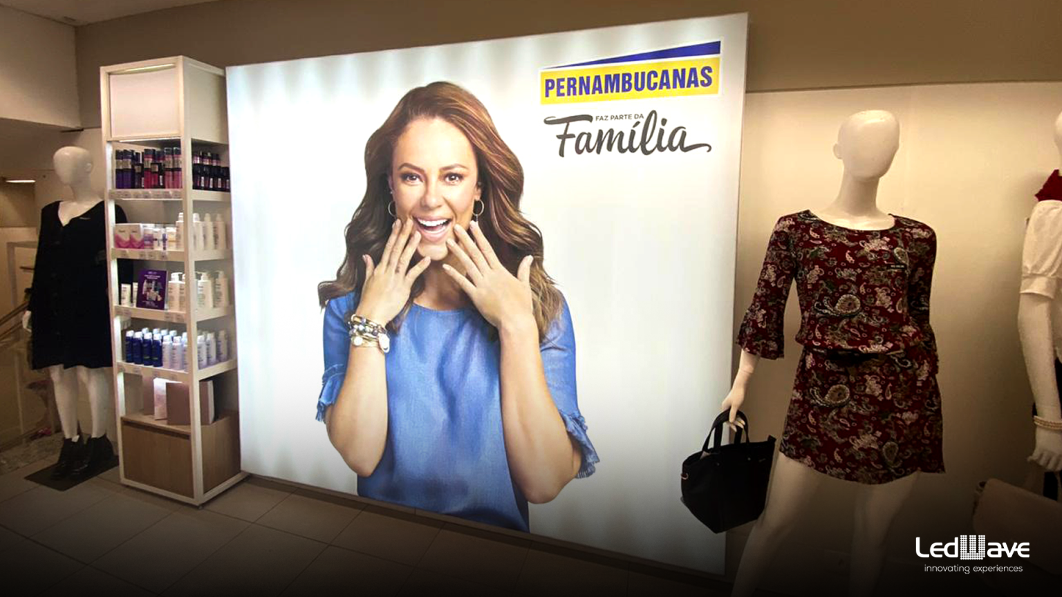 LED screens for retail stores - LedWave USA - Innovating Experiences