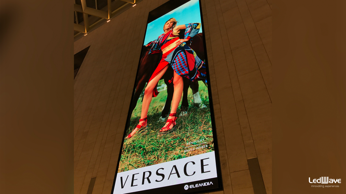 Your products in the spotlight LED screens for franchises - LedWave USA ...