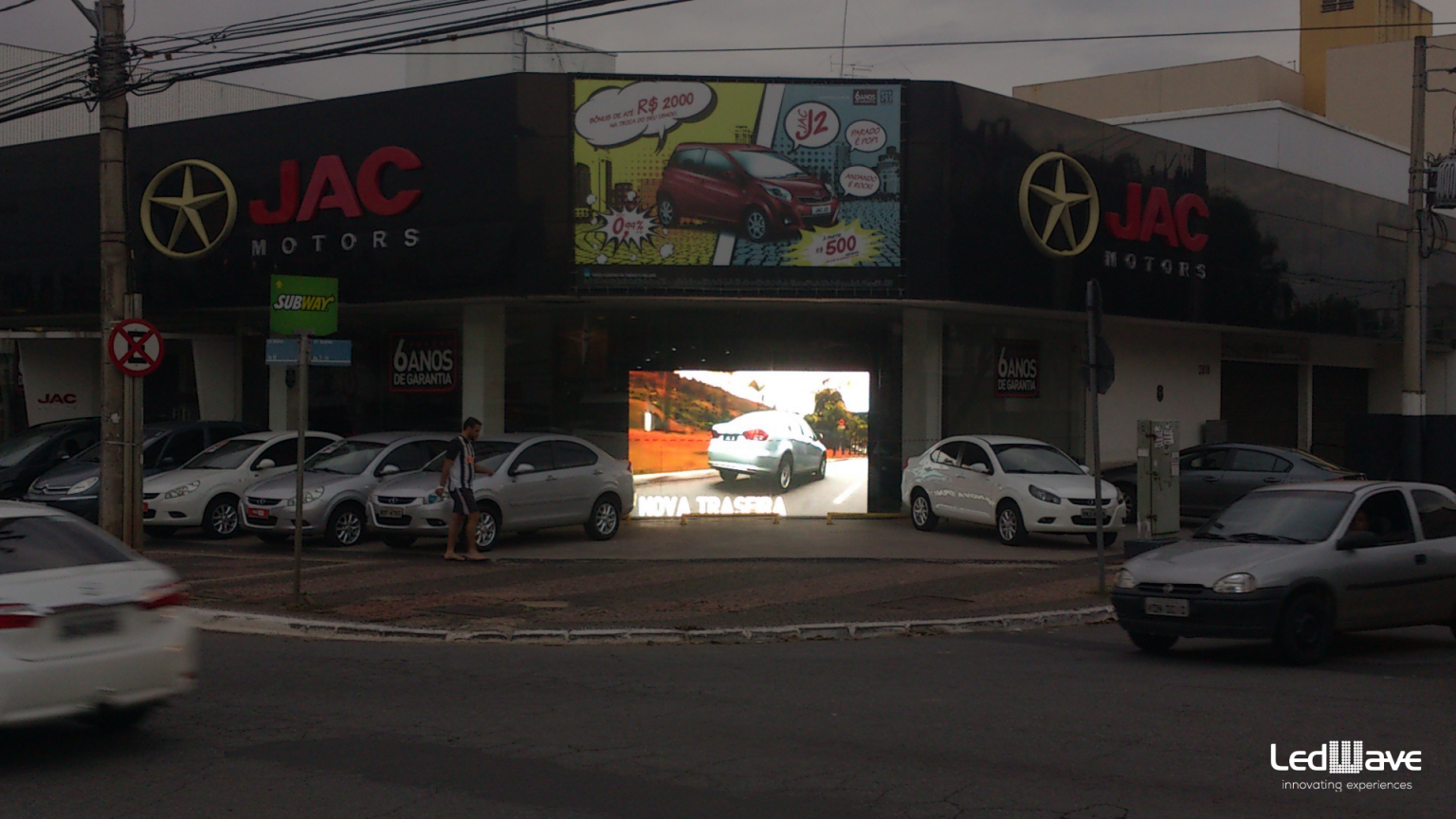 Dealership displays - LedWave USA - Innovating Experiences